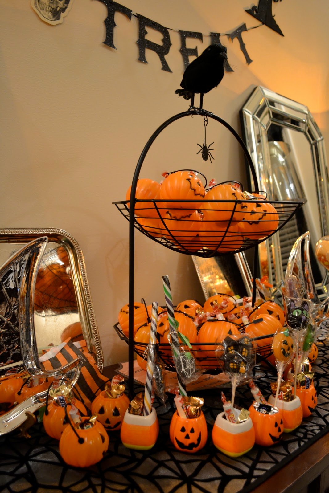 Cute Halloween Decorations Can Make Your Celebration Stunning